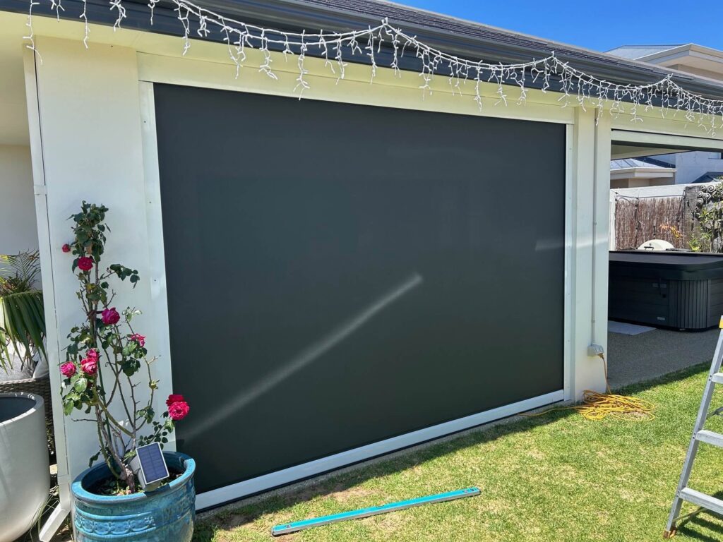 Wannanup | Privacy and Protection with eZIP® Outdoor Blinds