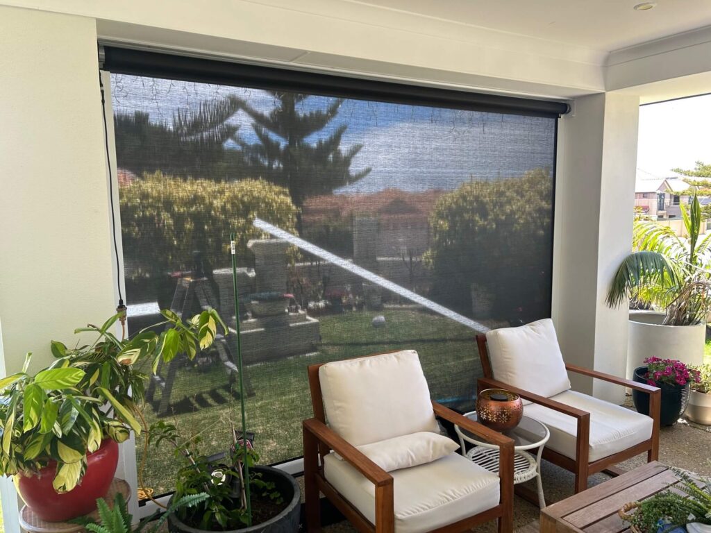 Wannanup | Privacy and Protection with eZIP® Outdoor Blinds